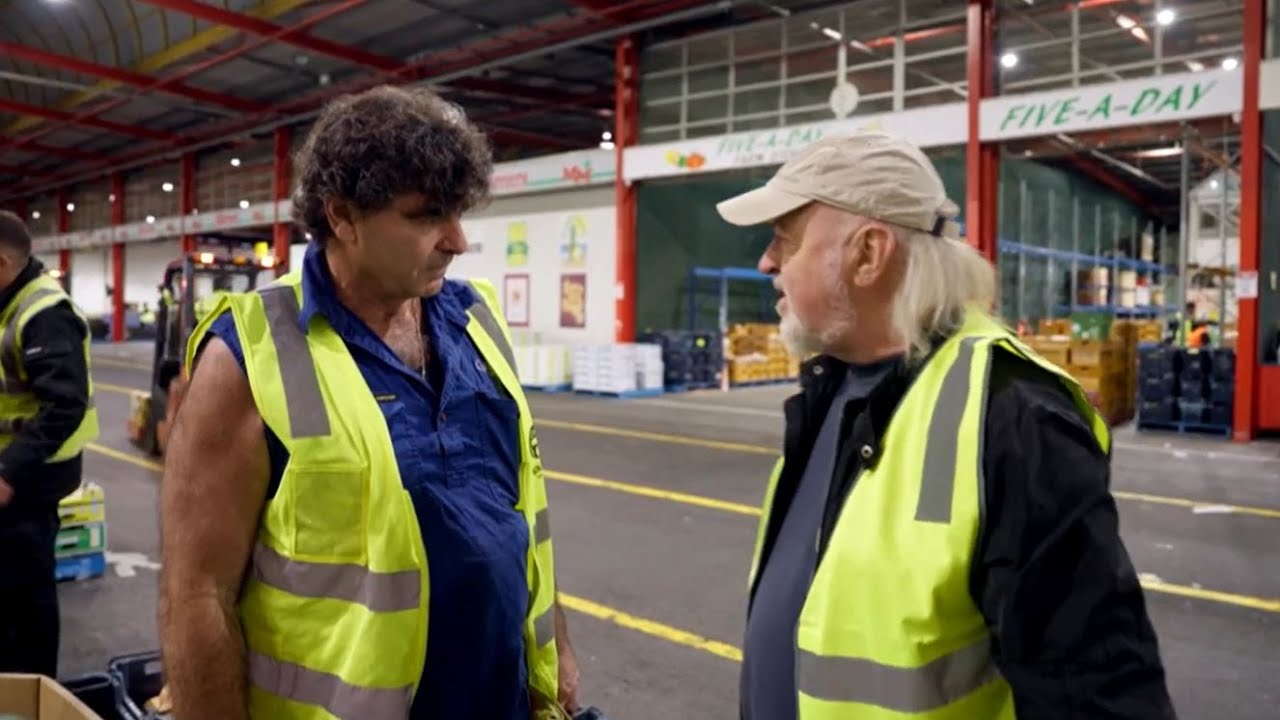 Tony Galati on Bill Bailey's Wild Western Australia - YouTube