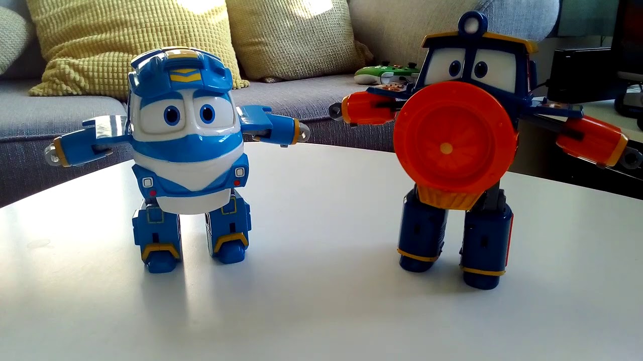 Robot trains Korean song - YouTube