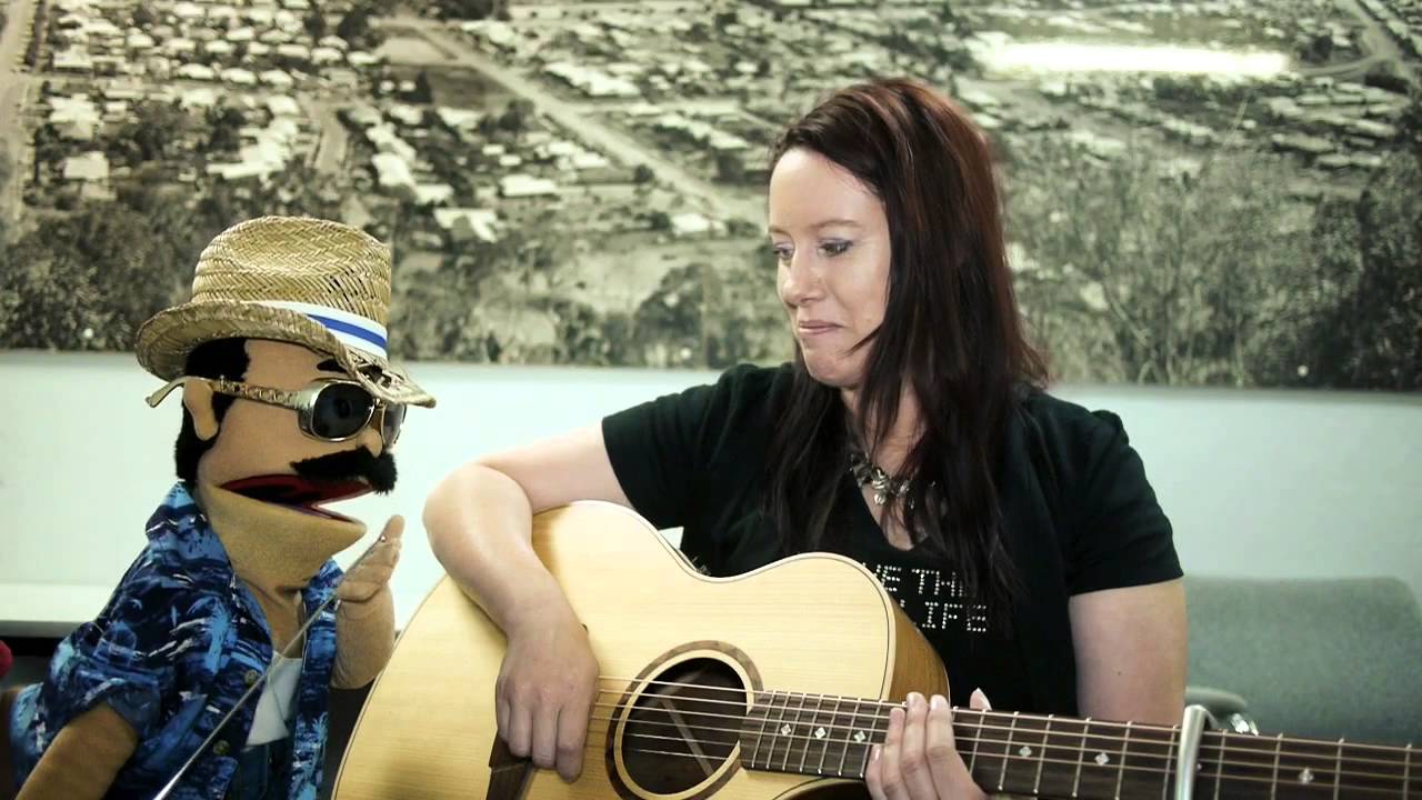 Susan Lily - Interview (Tamworth Country Music Festival 2014) - YouTube