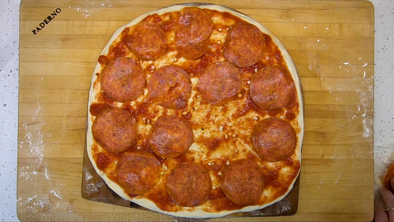 Tarantella Napoletana Pizza - YouTube
