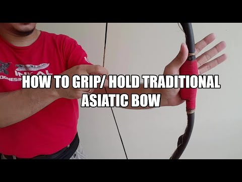Traditional Archery Basic : How to grip traditional asiatic bow - YouTube