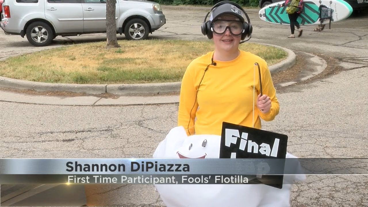 The River Alliance of Wisconsin's Fool's Flotilla parade floats down ...