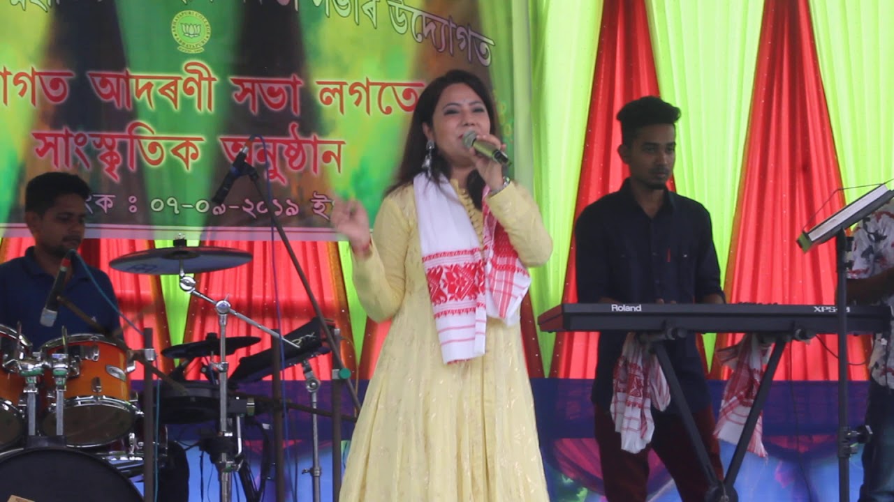 Surekha live performance | bijoy ray videos - YouTube