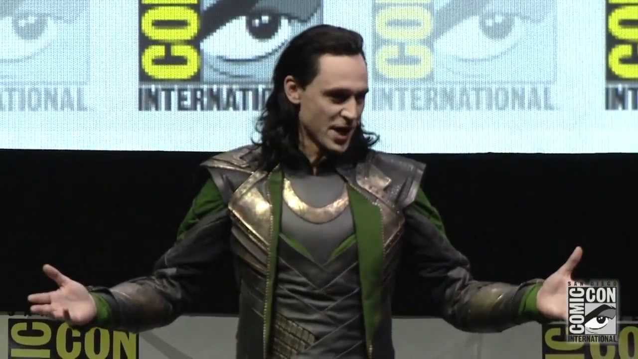 Tom Hiddleston as Loki rules the Comic-Con crowd (HD) - YouTube