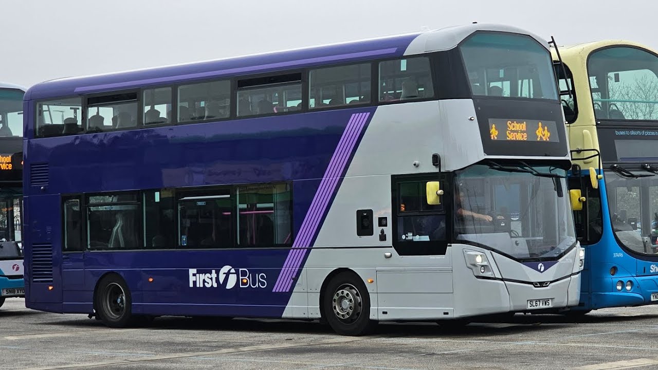 First Bus Sheffield X First Leeds 35266 Leaving At Oliver Grove Depot ...