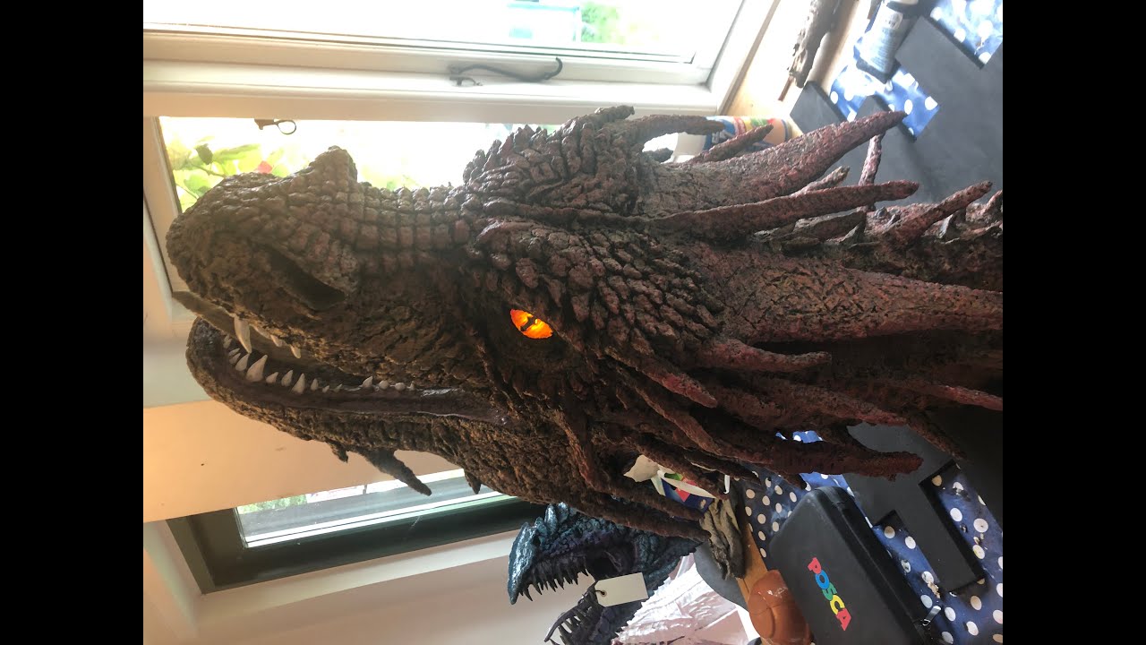 Making Smaug of papermaché - YouTube