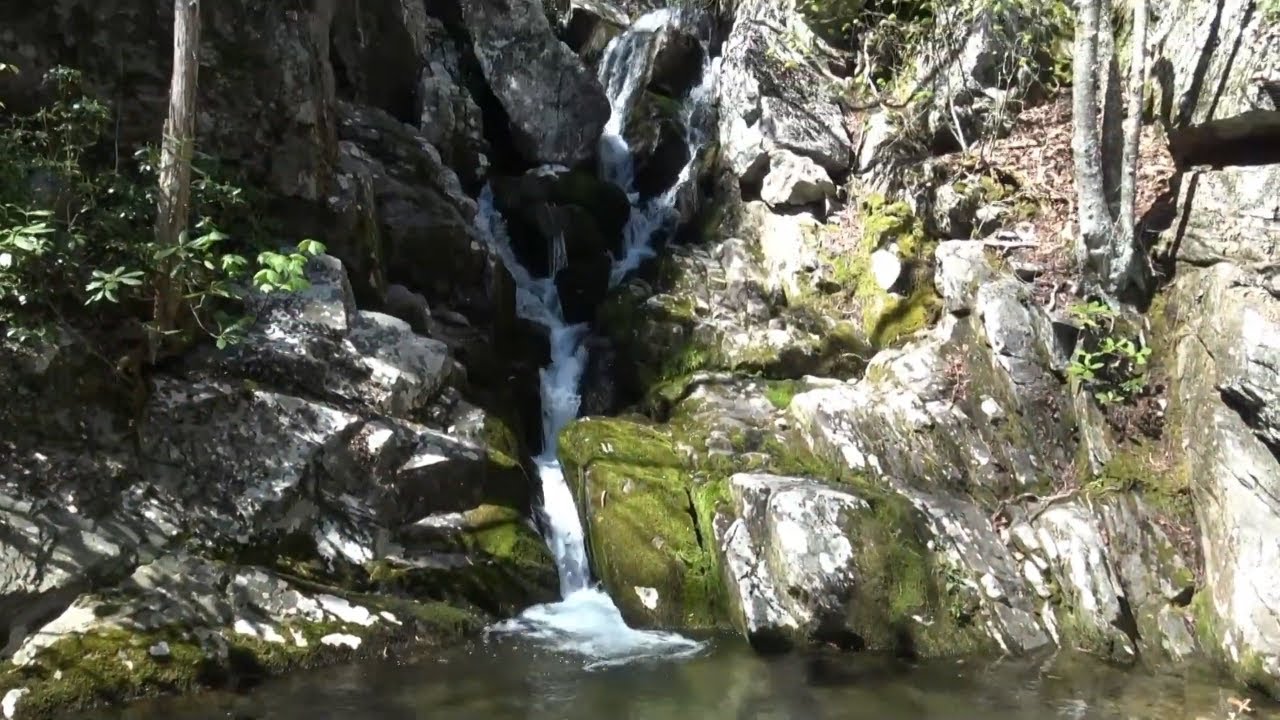 #WhiteRockFalls in Vesuvius, #Virginia - YouTube