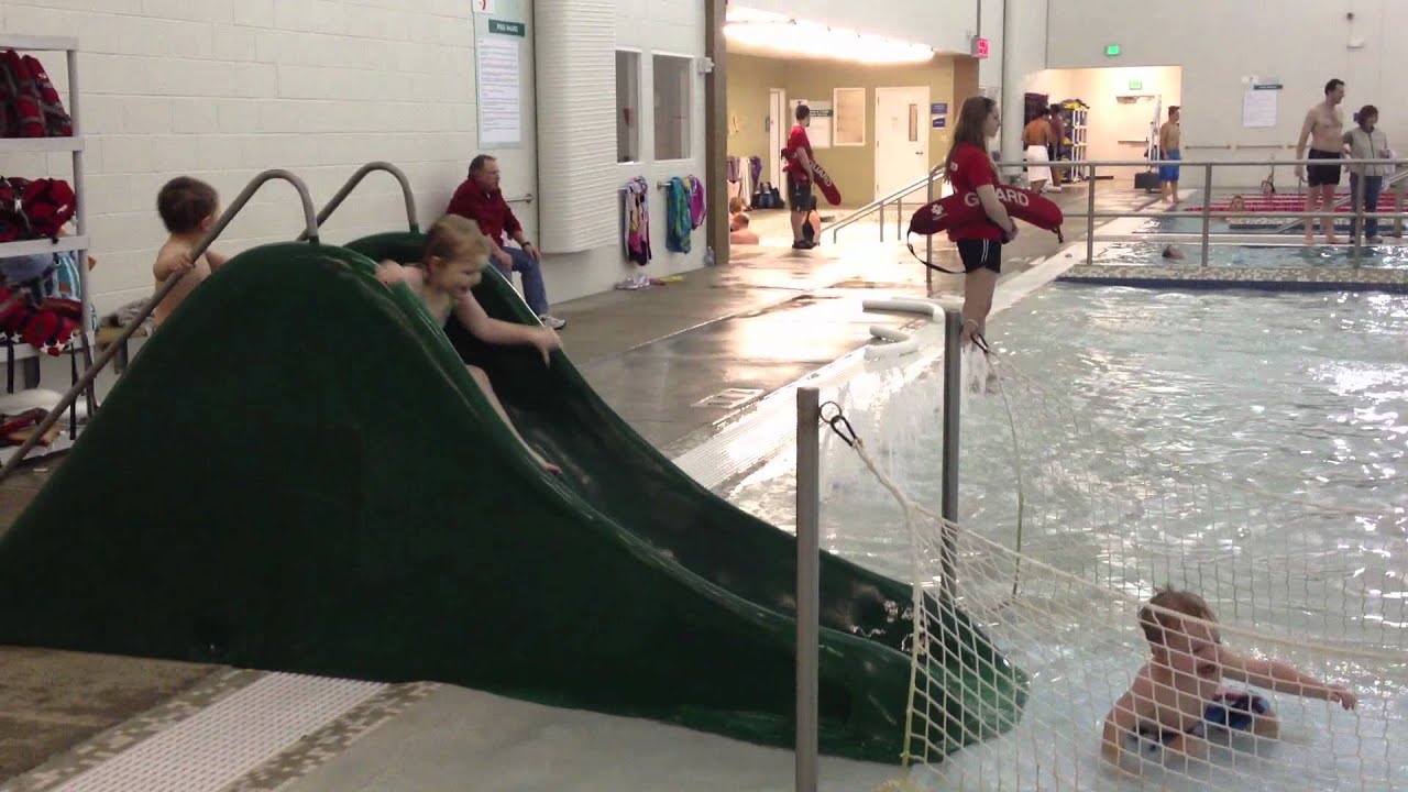Kids going down the waterslide - YouTube