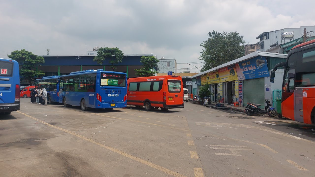 Bus #4, An Suong Bus Station, HCMC, Vietnam - YouTube