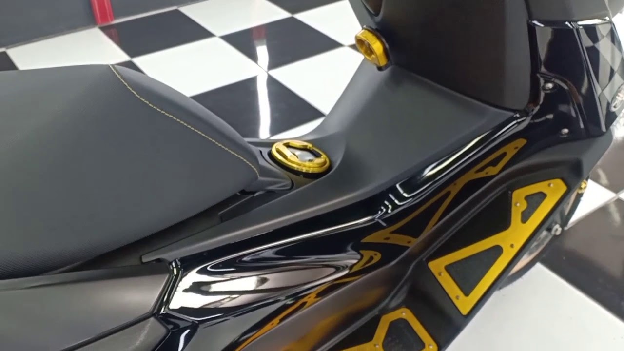 YAMAHA NMAX CERAMIC COATING SPRAY METODE BY QP.ON 🇩🇪 GERMANY - YouTube