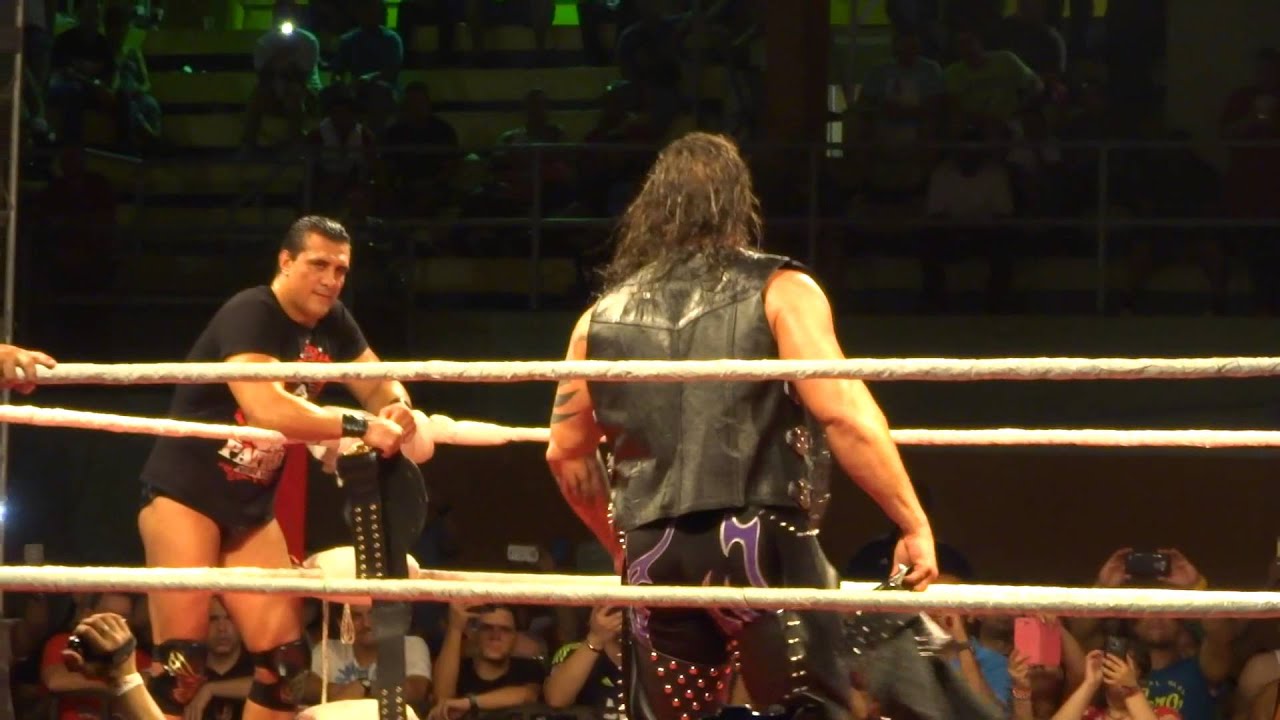 Ricky Banderas en Wrestlefest - YouTube