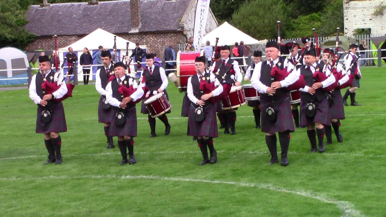 BARRHEAD AND DISTRICT PIPE BAND AT BUTE HIGHLAND GAMES 2022 GRADE 4B ...