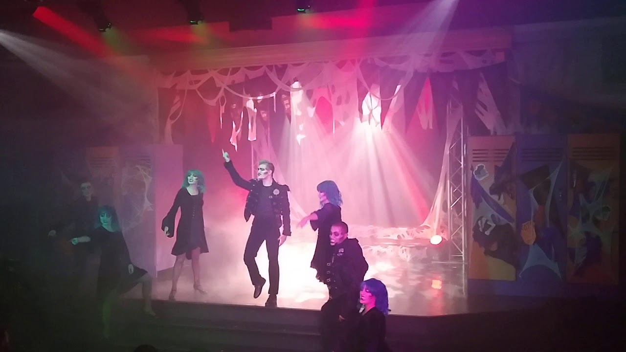 Worlds Of Fun Haunted Homecoming 2019 Part 5 - YouTube