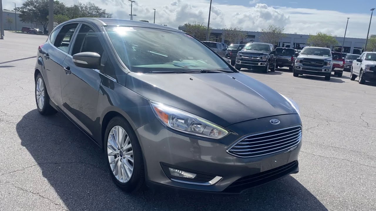2018 Ford Focus Titanium - YouTube
