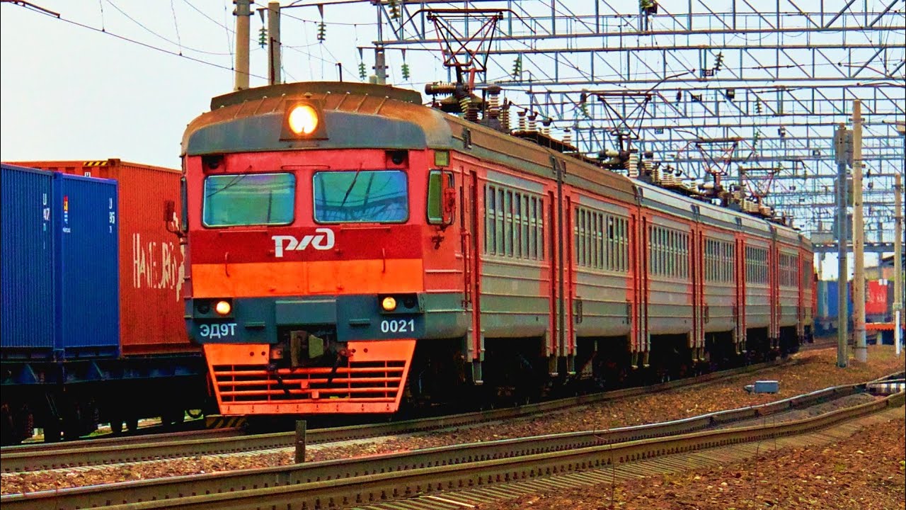 Railway. Soviet Commuter EMU Train ED9T / Пригородный электропоезд ЭД9Т ...