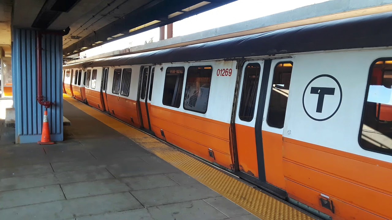 MBTA Orange Line Hawker Siddeley 01200 Series Leaving Sullivan Square ...
