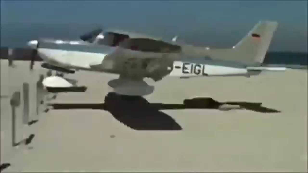 Unbelievable !!! Extreme Low Plane almost hits sunbather !! - YouTube