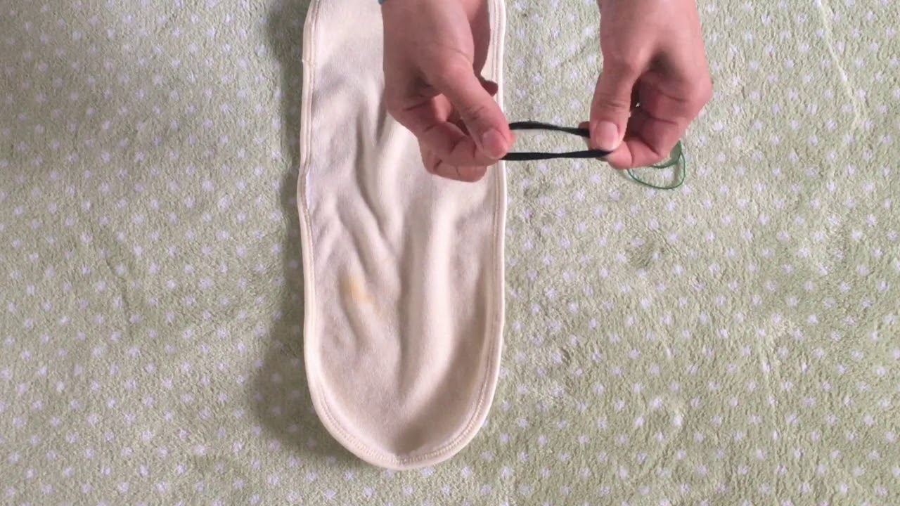 DIY FACE MASK FOR MOMS || HOW TO USE A BABY BURP CLOTH AS A FACE MASK ...
