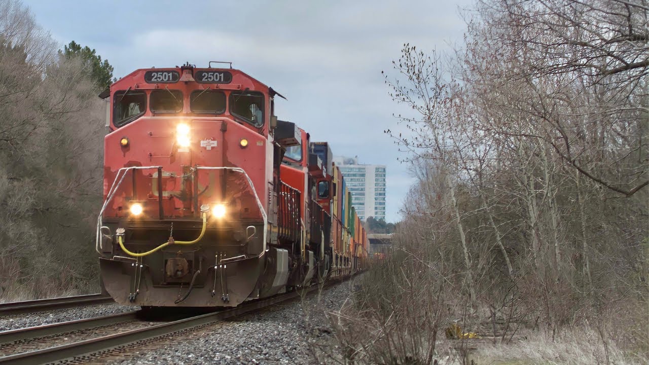 Class Lights On! Train Meet! 2 Trains At Mile 21 York - YouTube