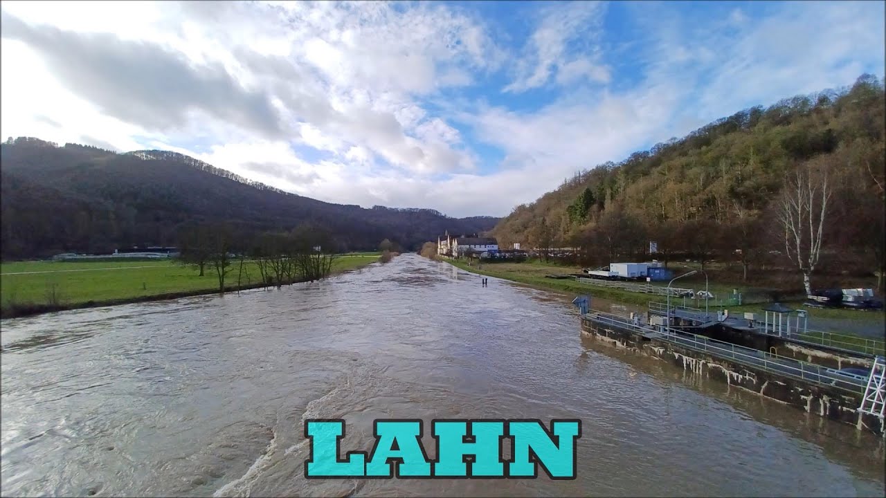 Drei Staustufen an der Lahn bei Hochwasser - YouTube