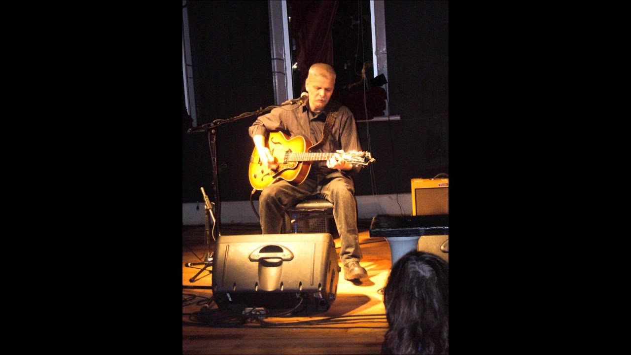 Randy Colvin playing Anna Marie - YouTube