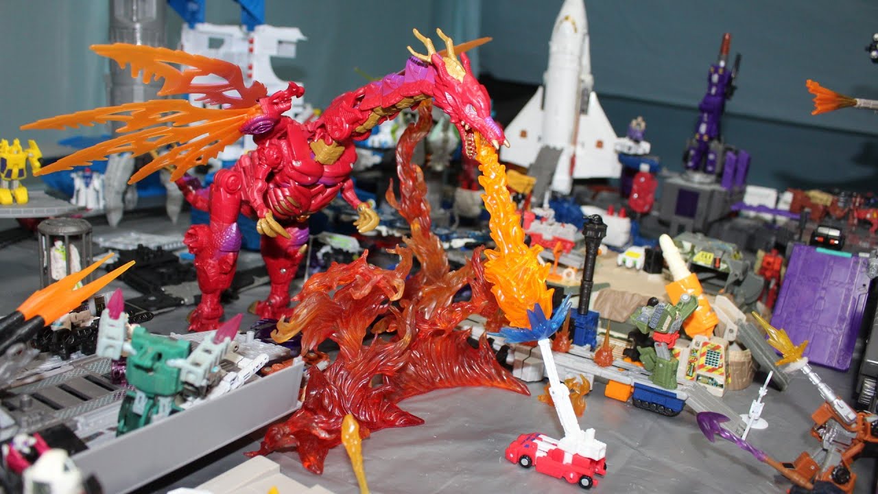 Transformers Dinobots Charge in Micromaster City Diorama(EPIC VERSION ...