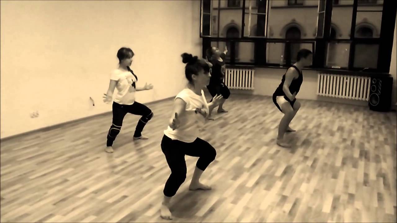 Turning tables, choreo by Piotr Korol - YouTube