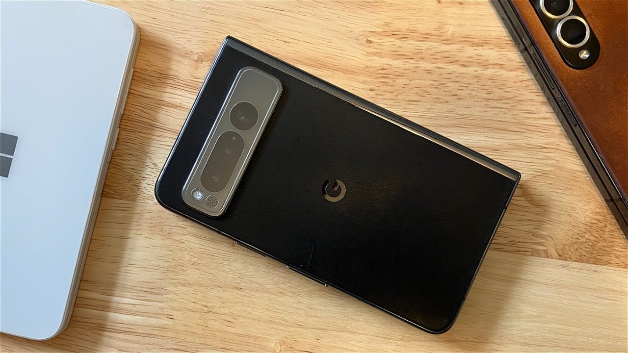 A Conversation About the Pixel Fold (Review/Comparison) - YouTube