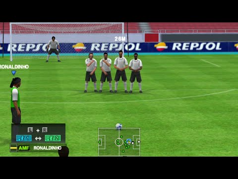 PES 12 - Free Kick For Ronaldinho