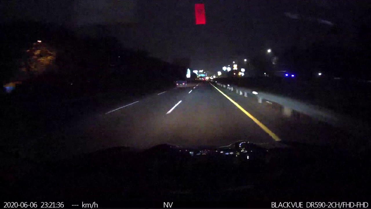 Indonesian Bad Driver at Freeway - YouTube