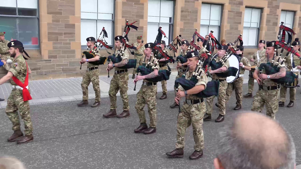 The Black Watch play "The Atholl Highlanders & The Glendaruel ...