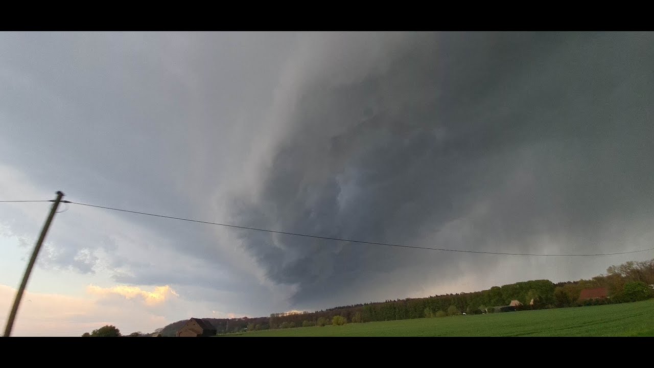 Early Season Arcus and Gustnadoes - YouTube