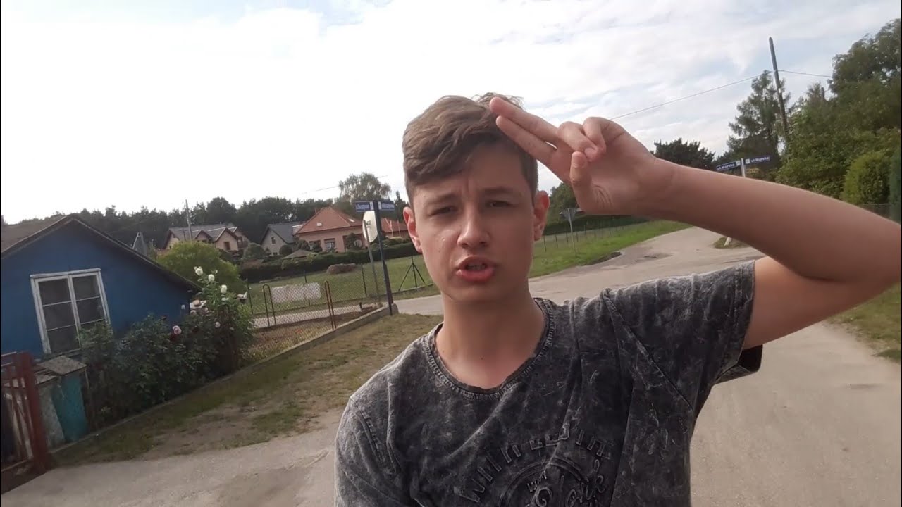 POSZEDŁEM NA SPACER Z SCP-475! - YouTube