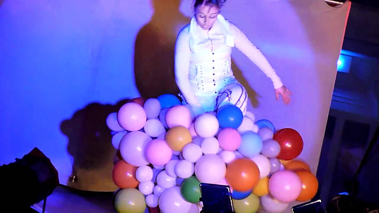 vaureal danse ballons - YouTube