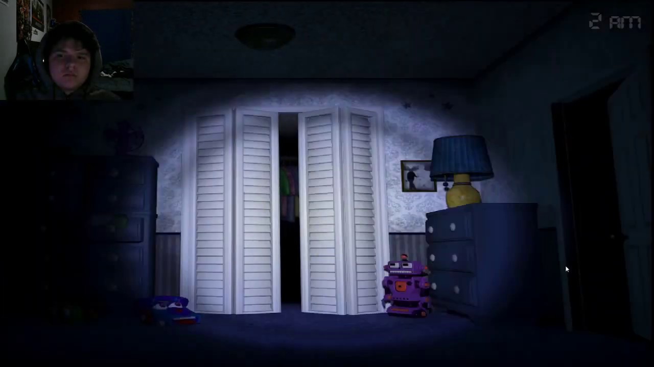 I'm so fucking scared!!! Five Nights at Freddy's 4 part 2 night 2 - YouTube