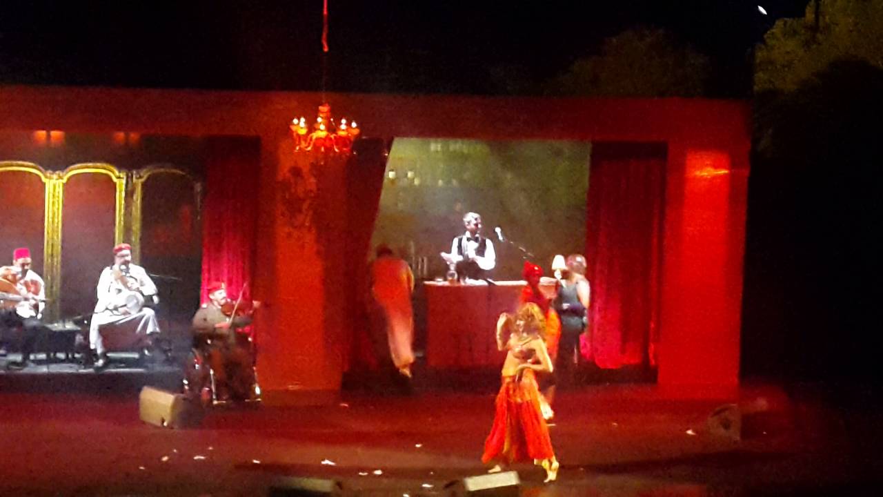 Hishik Bishik Show in Hammamet Festival(1) - YouTube