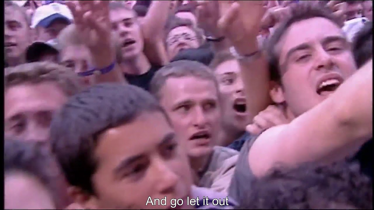 Oasis - Live at Wembley 2000 (with subs and lyrics). - YouTube