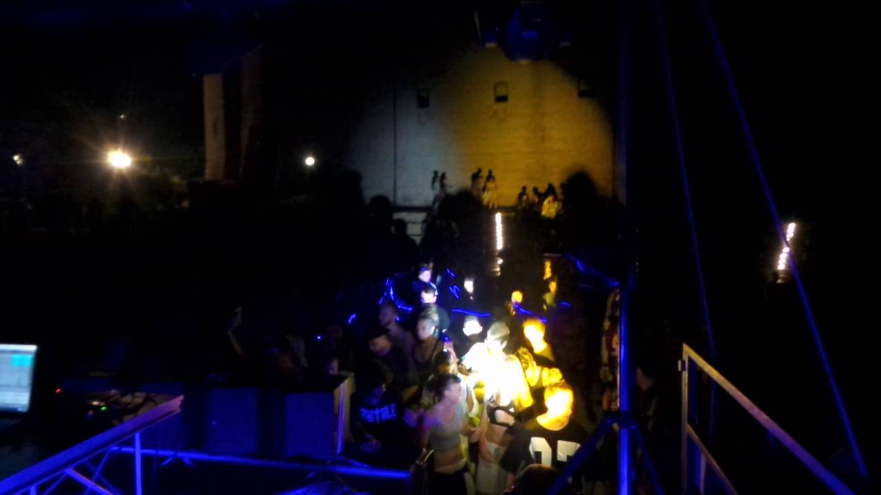 BuSuZuMa -Urban Legend- Castello della Rancia 23-7-2016 - YouTube