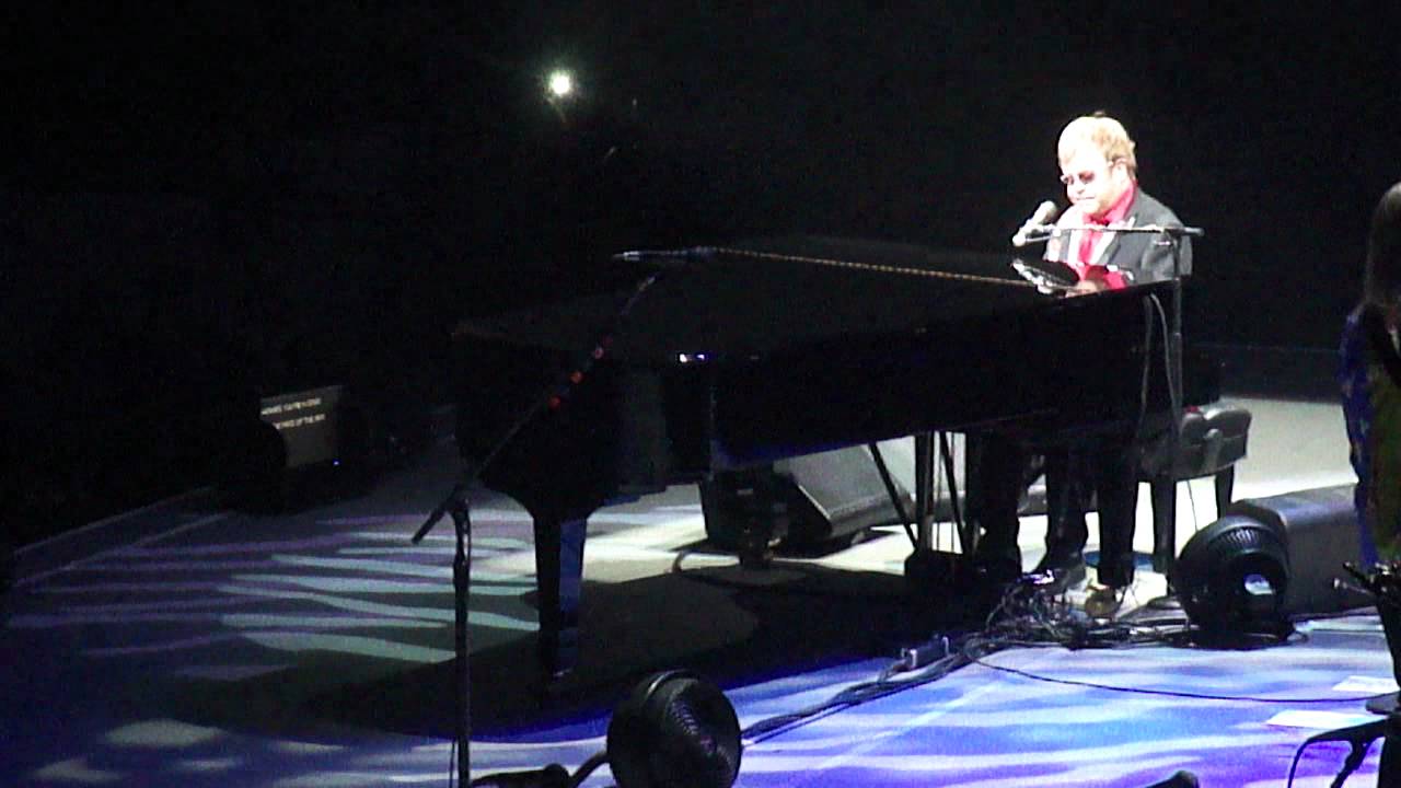 Elton John - Daniel - Calgary Saddledome - May 14, 2011 - YouTube