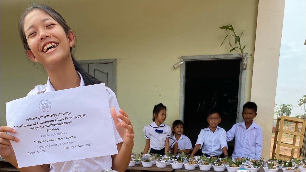 Listening to our top 1 student, Lisa is sharing her personal ...