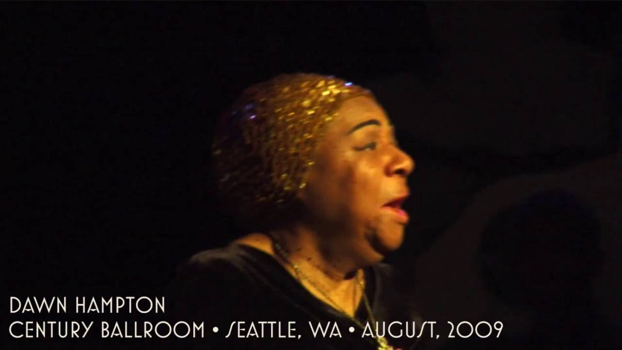 Dawn Hampton Performs Bhangra - YouTube