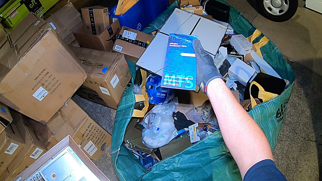 Dumpster Diving "LOOK At That Connection!!!" - YouTube