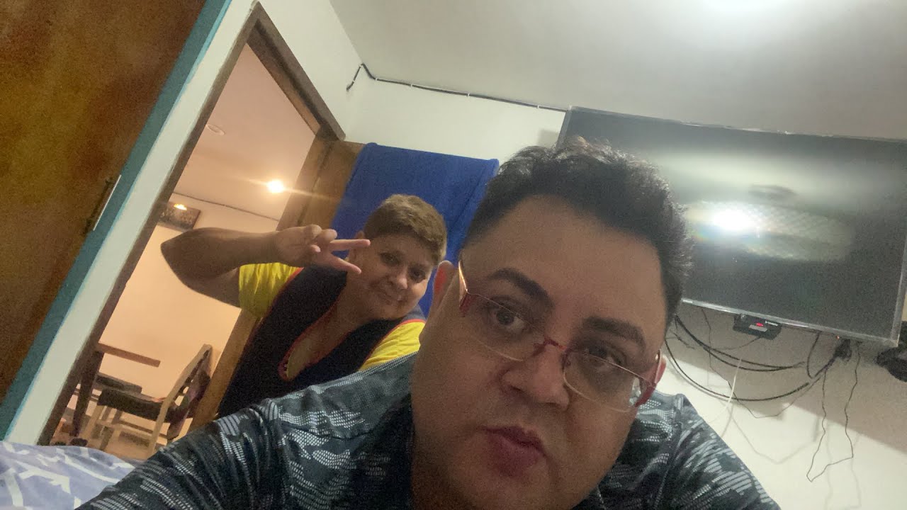 Esperando a kim y kongoro y Diego para SLP - YouTube