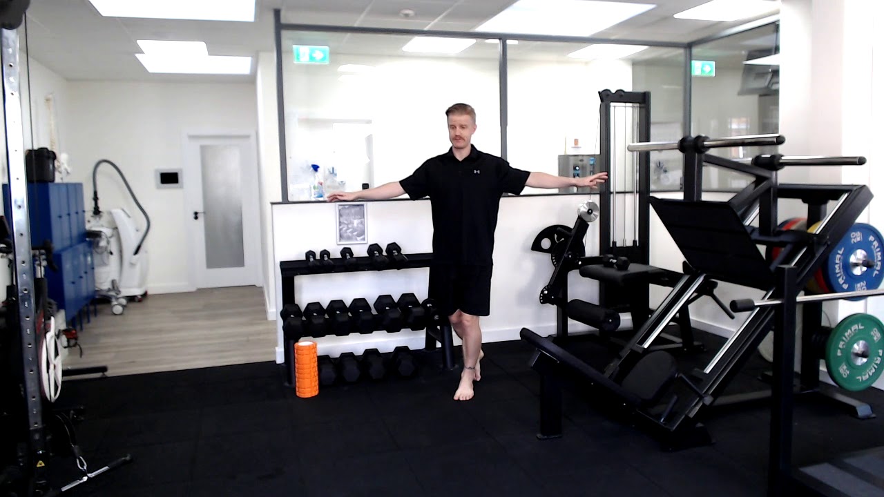 Tight Rope Walking (+ pass arounds) - YouTube