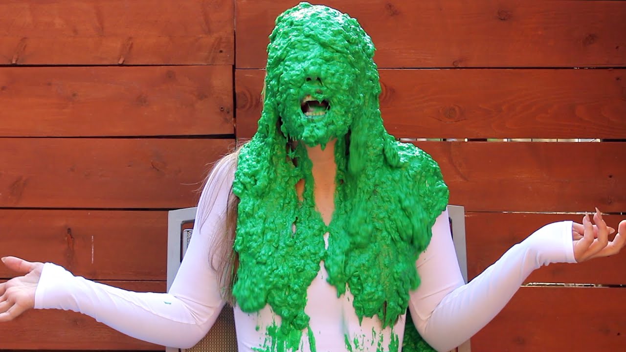 Caitlyn Is Back For A Chunky Green Sliming!!! - YouTube