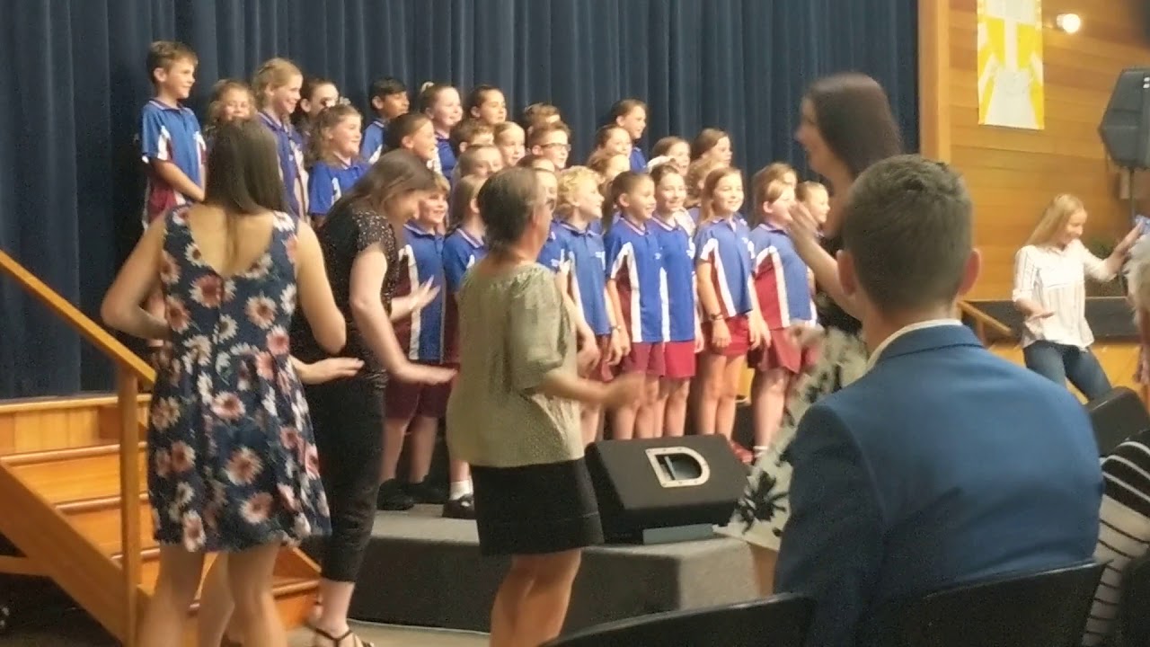 Song - Reindeer Prom by Punchbowl Primary School. 11th Dec.2018 - YouTube