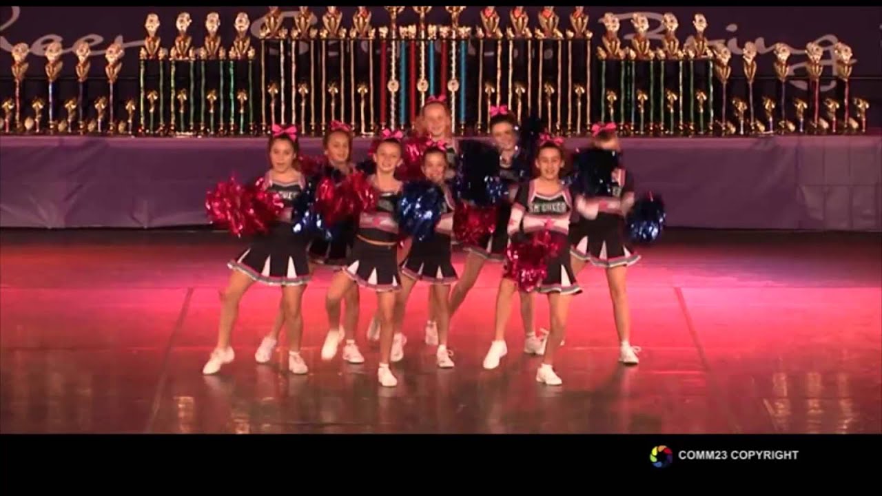Star-Mites Starletz Youth Freshman Poms - YouTube
