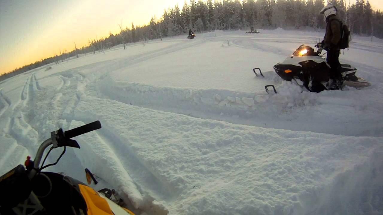 Rev 440/800 jump - YouTube