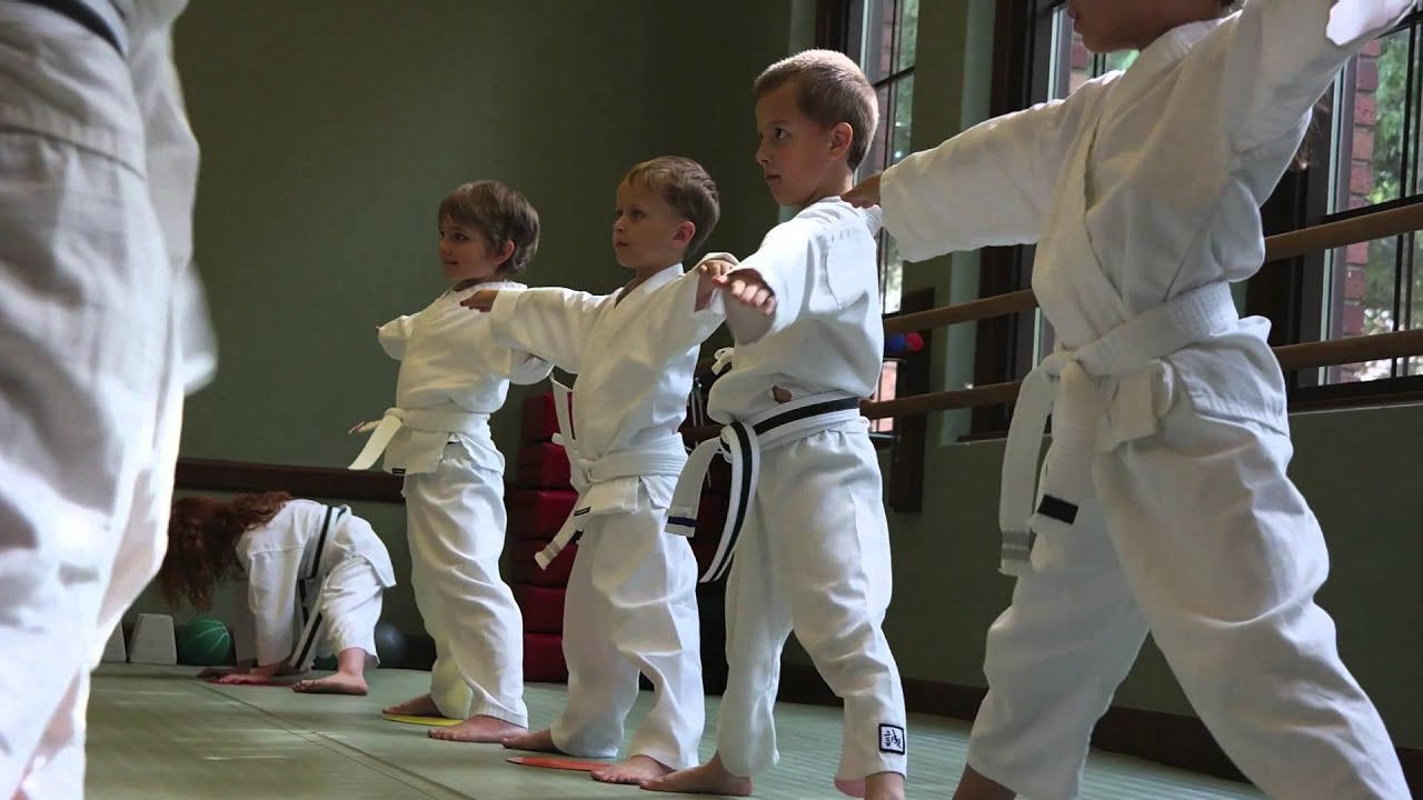 Declan at Karate 20 May 2014 - YouTube