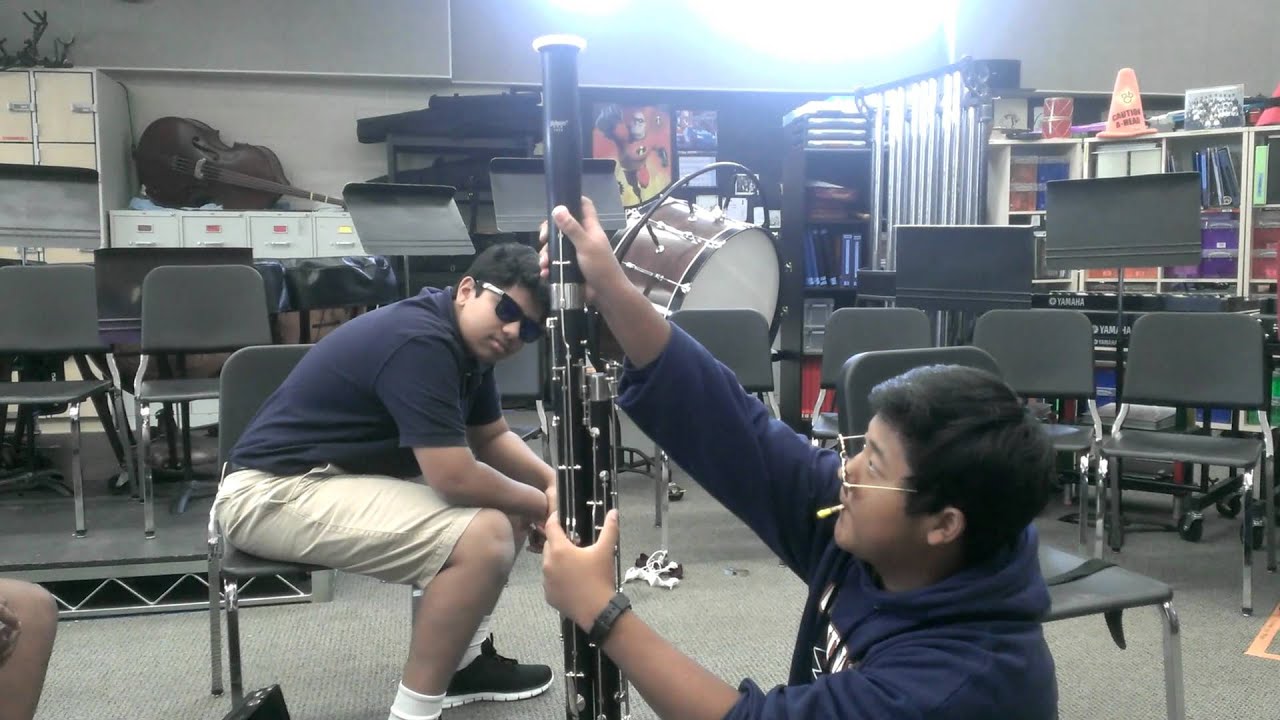 How to Assemble a Bassoon - YouTube